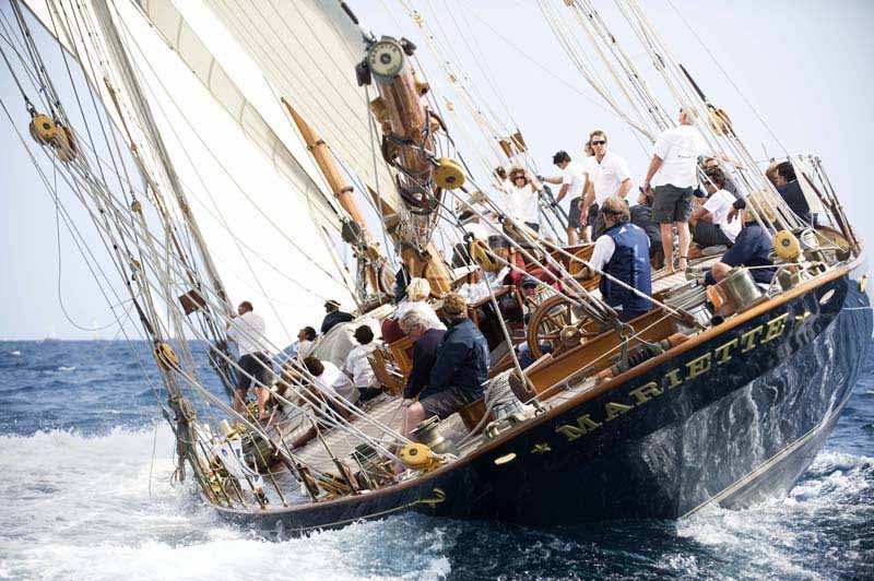 Yacht MARIETTE OF 1915, HERRESHOFF | CHARTERWORLD Luxury Superyacht ...